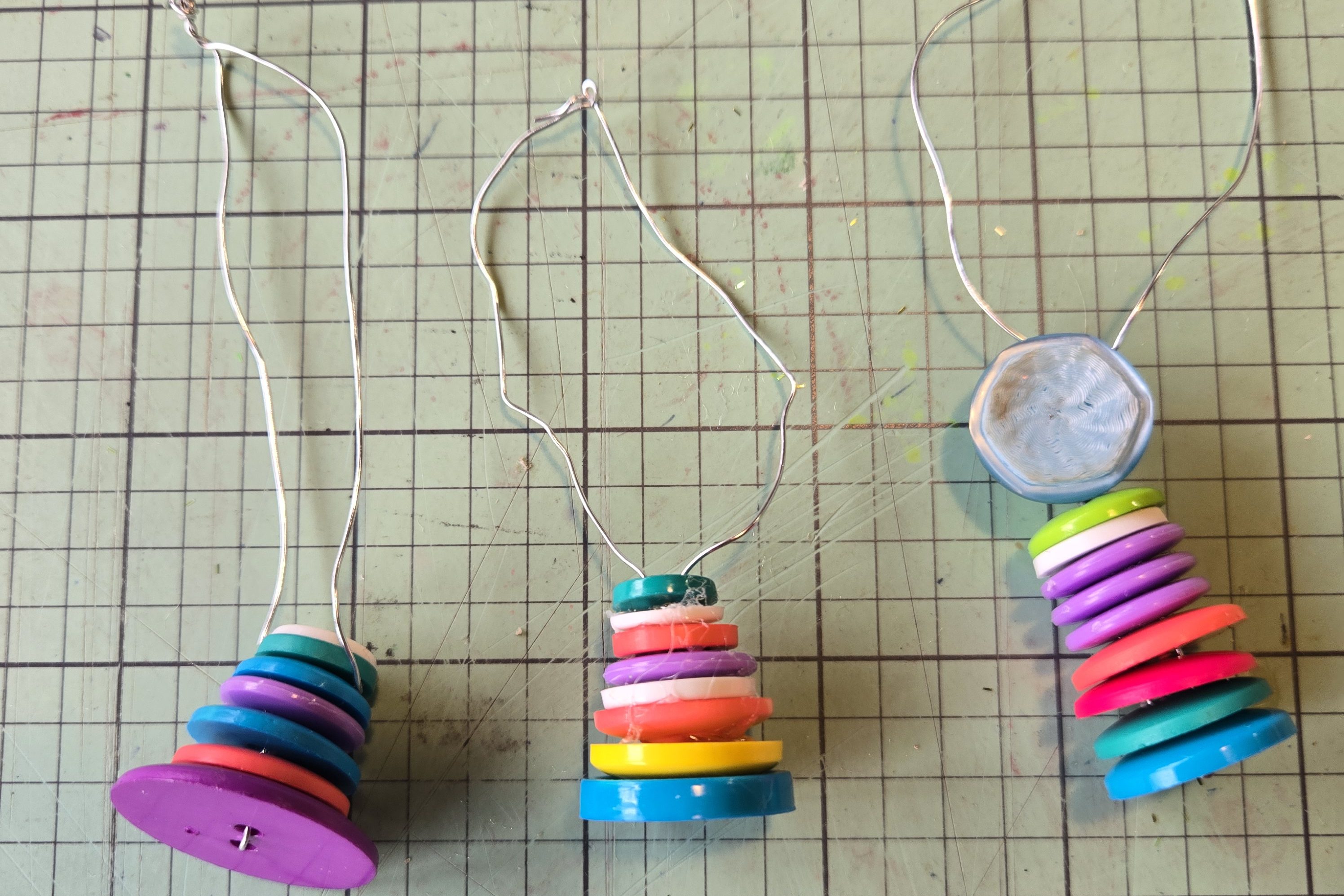 DAY 20 25 DAYS OF CHRISTMAS ORNMANTS– BUTTON TREE – Kincaid Special ...